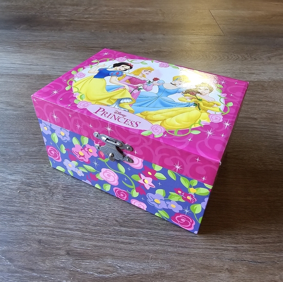 Disney | Toys | Disney Princess Jewelry Box Wmusic Cinderella Snow ...